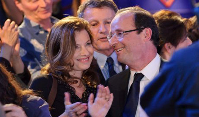 PHOTOS: François Hollande et ses trois femmes réunis | Directinfo