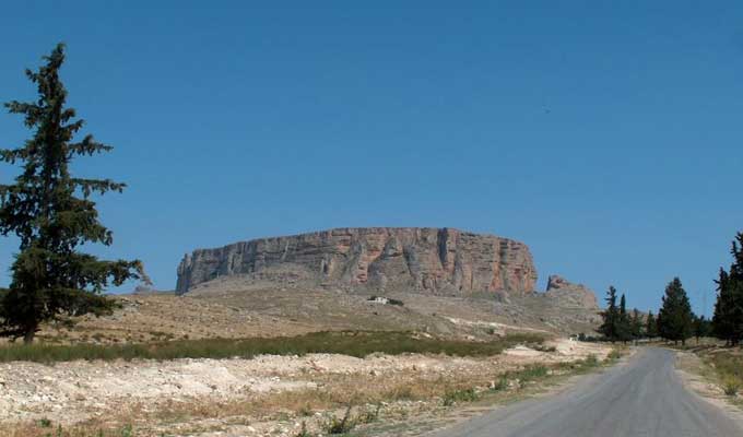 La Table de Jugurtha, site naturel et culturel au Nord-Ouest de la ...