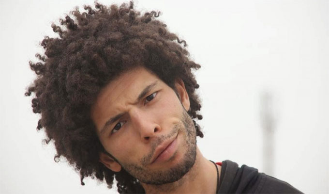 Le rappeur Kafon partage ses photos en France | Directinfo