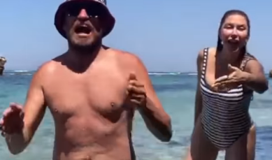 Sami Fehri dévoile une vidéo insolite: l’amusante séquence met en lumière la facette ...