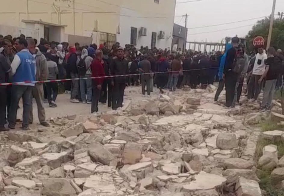 Tragédie au lycée de Mazouna : Trois morts et deux blessés après l’effondrement d’un mur