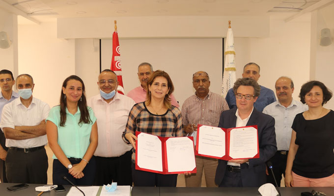 Développement durable : Signature d’une convention entre l’APIA et le ...